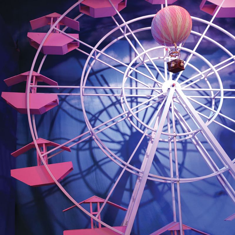 Incredible Props for your events! - 4BC