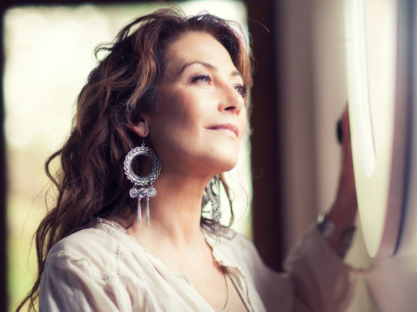 The sweet sounds of Wendy Matthews - 4BC