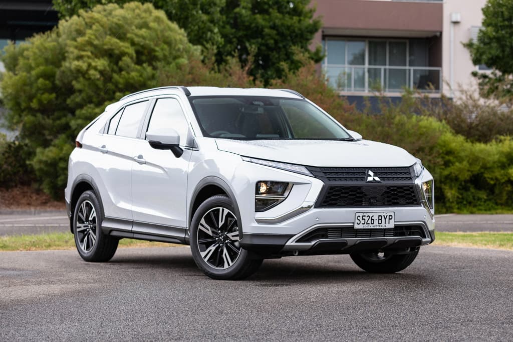 Mitsubishi’s latest small Eclipse Cross SUV gets a stretch and some ...
