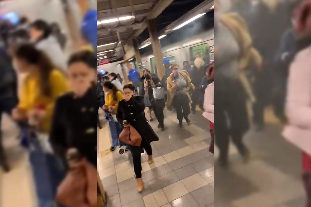 Gunman in gas mask opens fire on New York subway