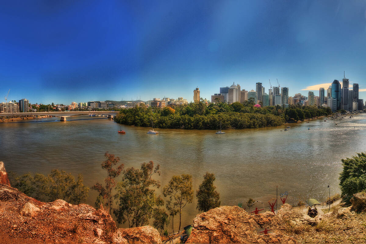 Person in critical condition after fall from Kangaroo Point Cliffs