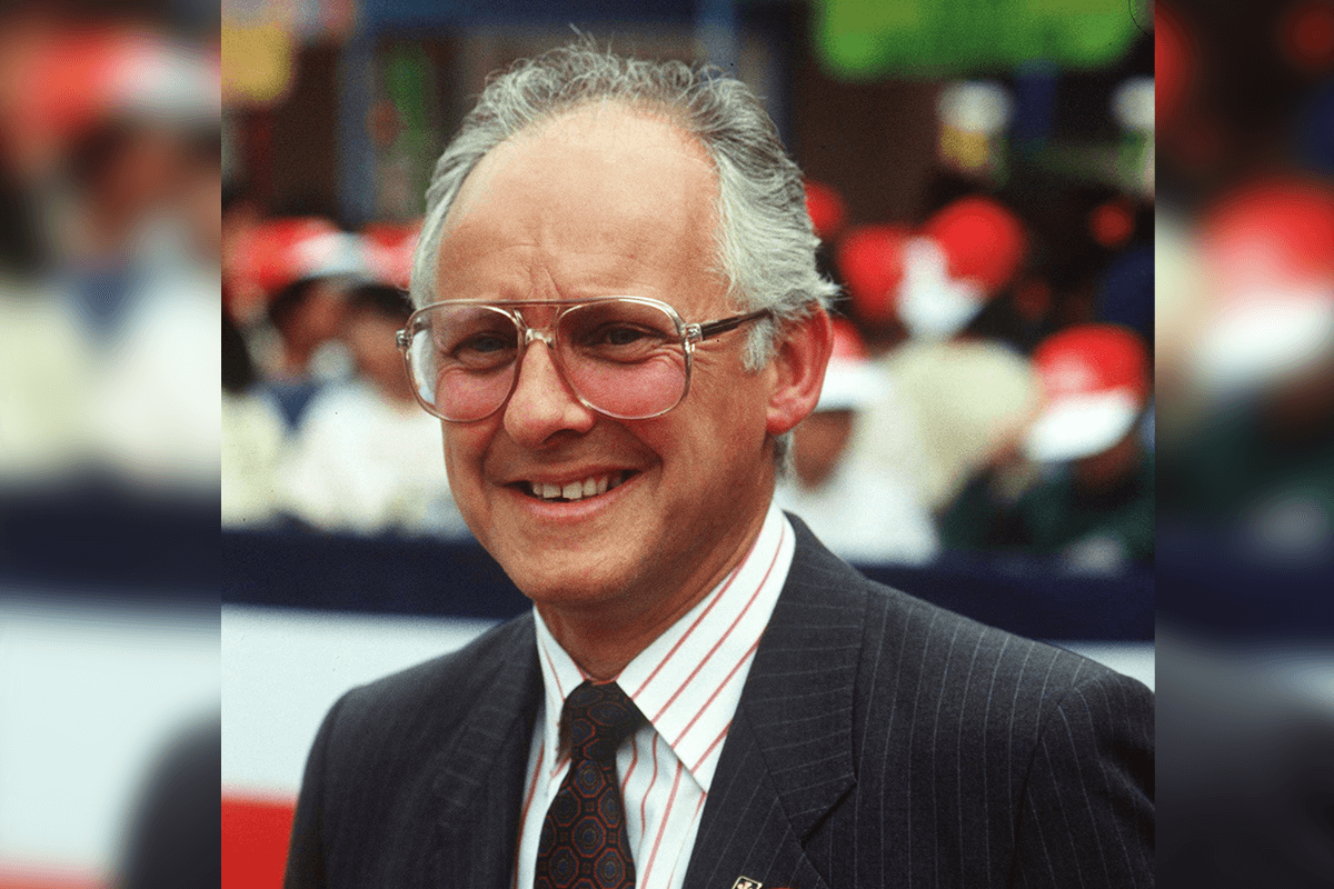 Dickie Arbiter's unforgettable moment with the Queen