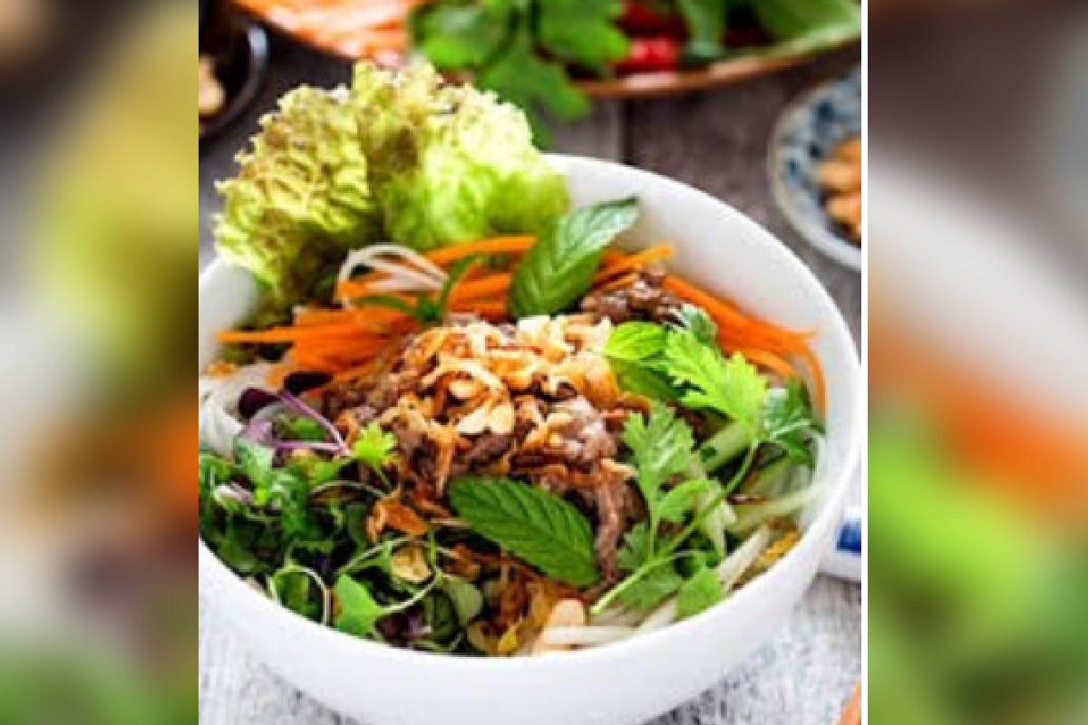 Lisa Mead's Vietnamese beef noodle salad