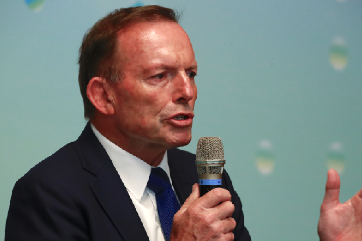 Tony Abbott's national service idea labelled 'impractical'