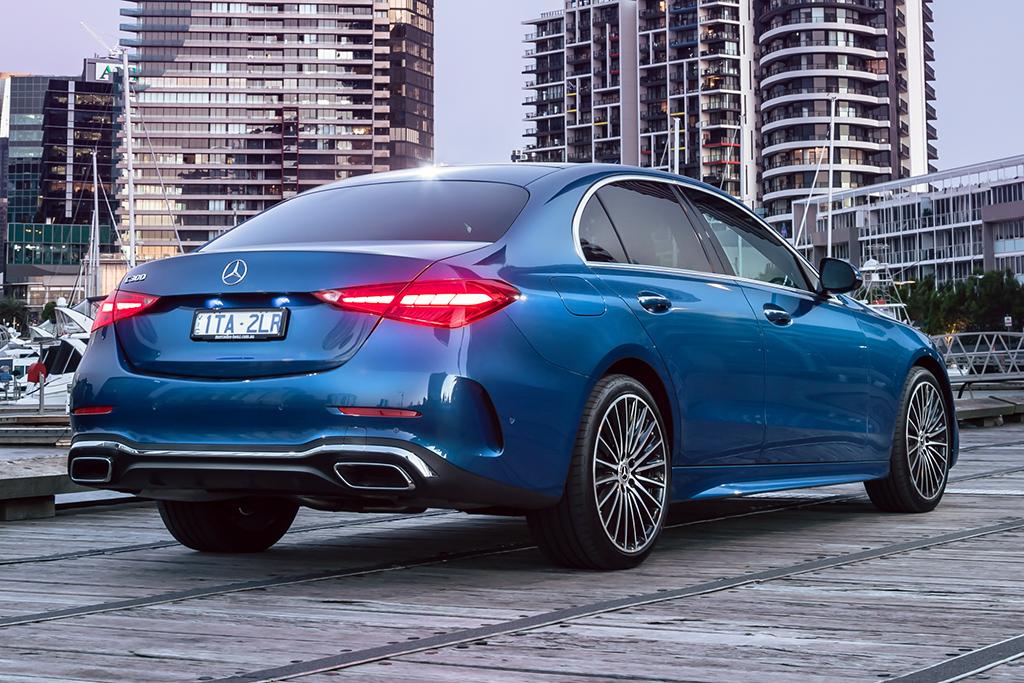 Mercedes-Benz C300 sedan – more refined on an all-new platform adapted ...