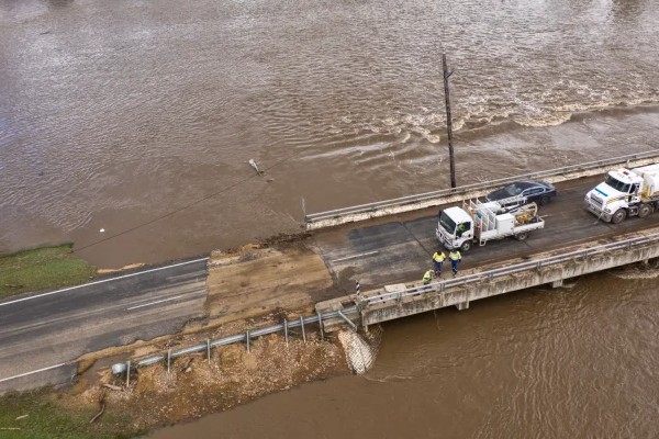 Flooding hits historic town Molong - 4BC