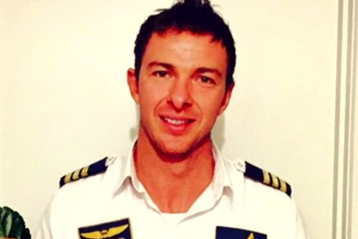 Friends, family farewell 'first-class' Sea World pilot