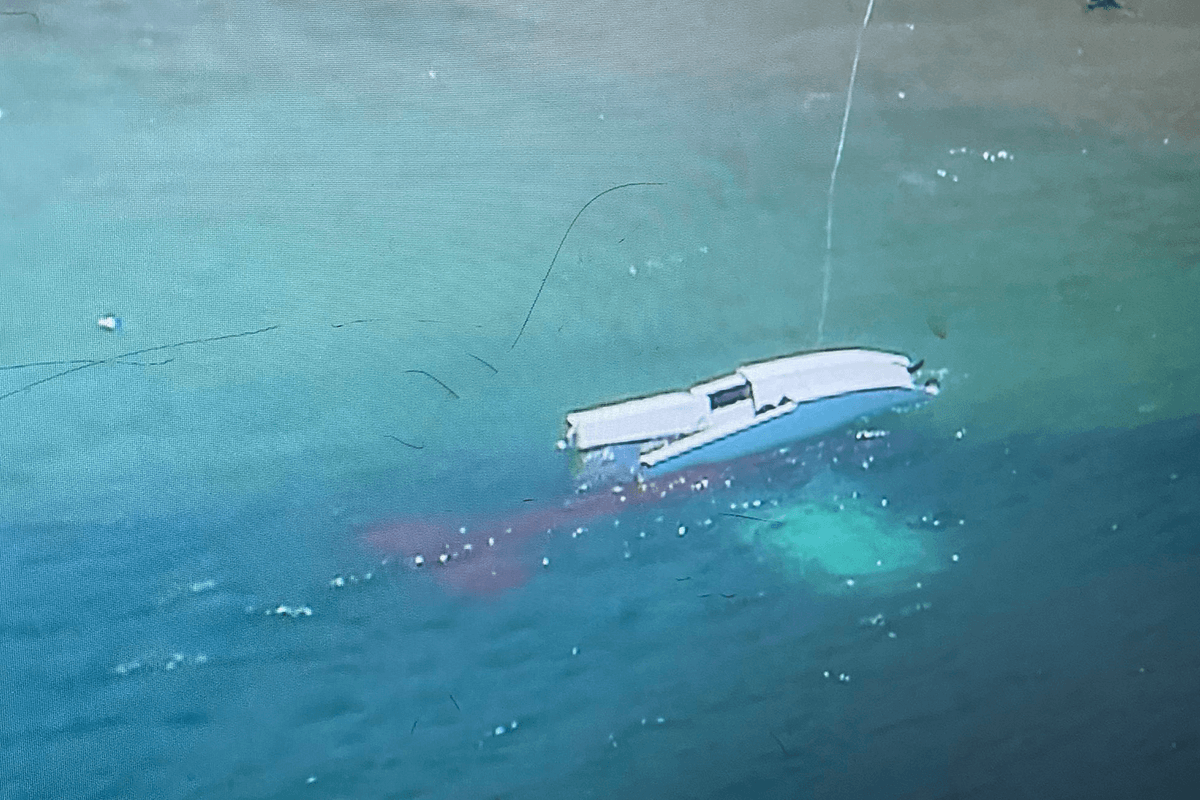 Seaplane crashes into water near Stradbroke Island