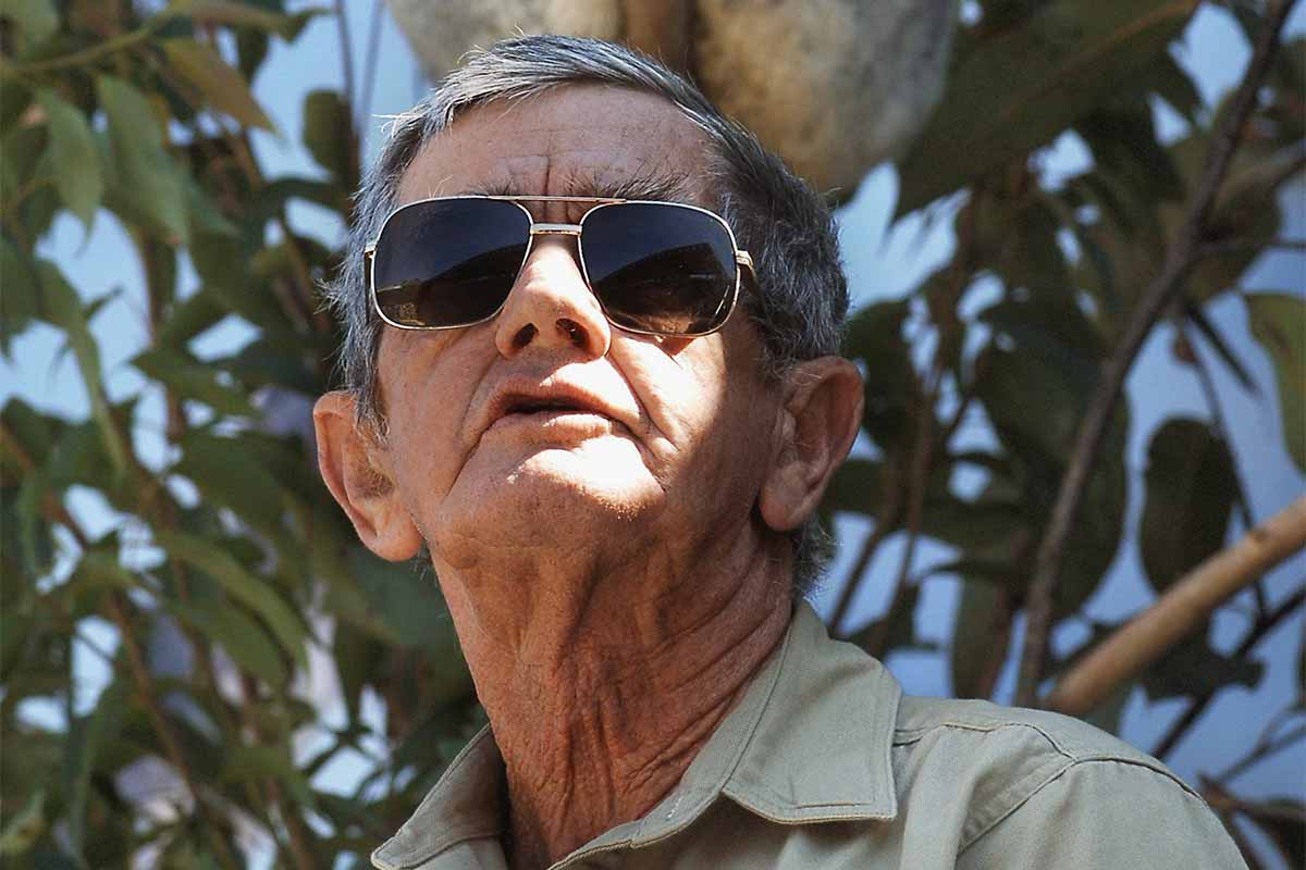 Bob Irwin blows up over platypus allegedly snatched from wild