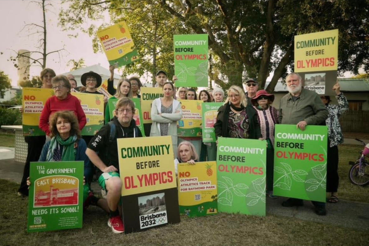 Greens leading protest against the Gabba rebuild - 4BC