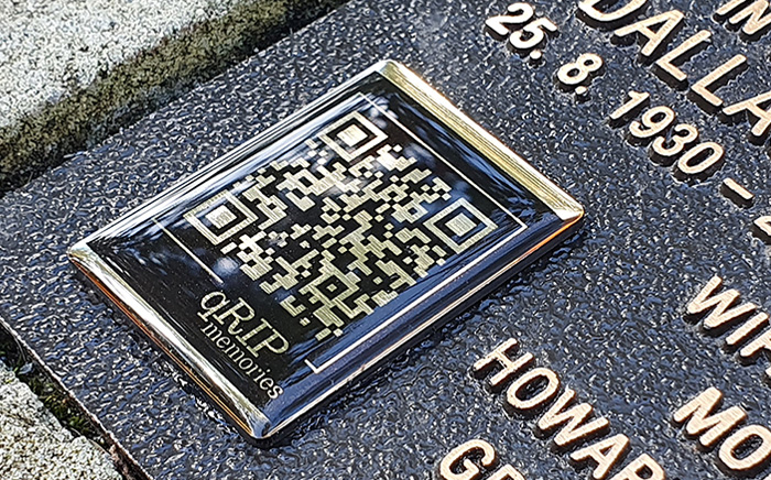 QR codes on tombstones create digital memories for loved ones - 4BC