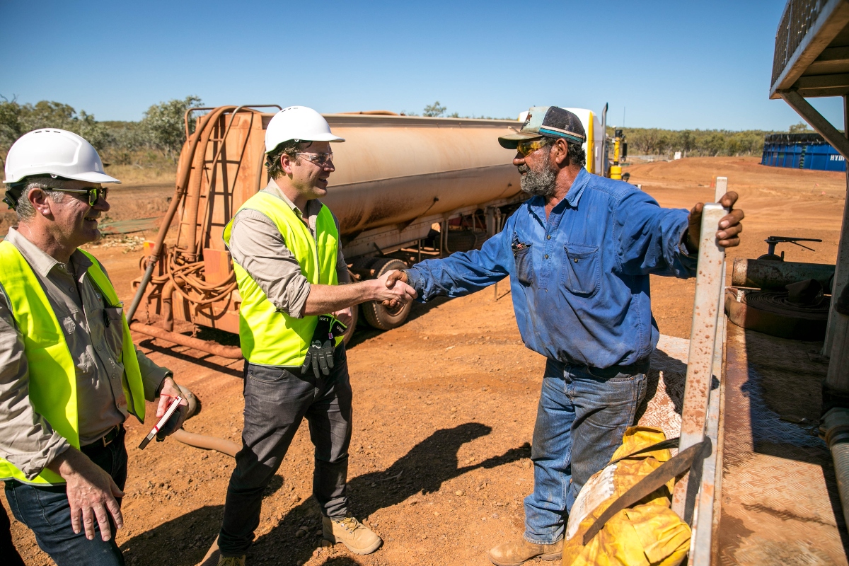 Empire Energy: It's happening - Empire signs Govt contract to deliver ...