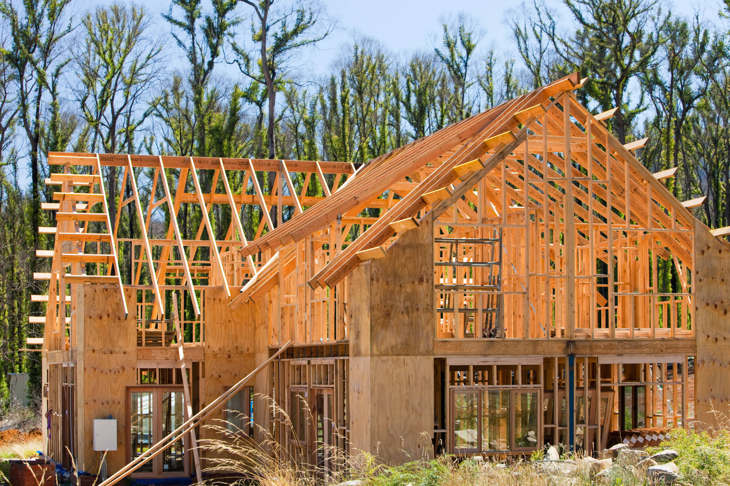 Government leaves building & construction industries in limbo - 4BC