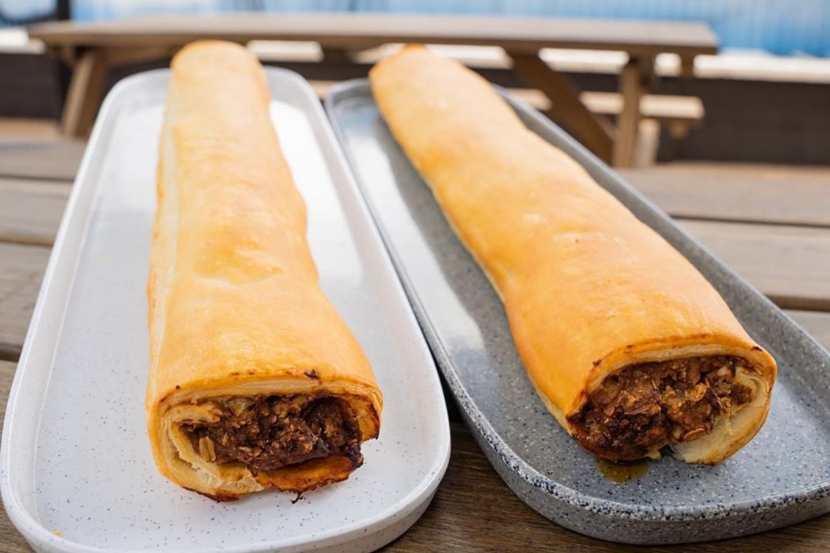 The ‘secret ingredient’ behind Australia’s best sausage roll - 4BC