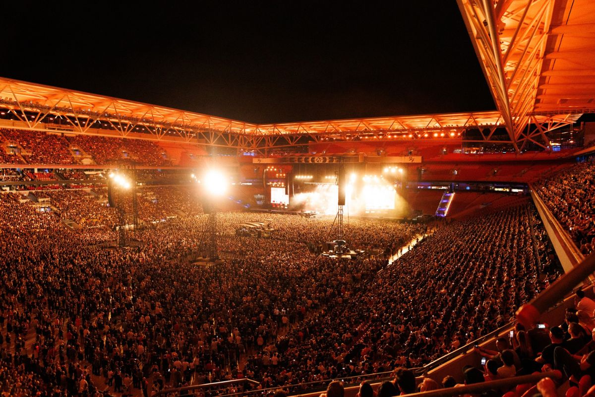 'Community consultation' the secret to the doubling of Suncorp Stadium ...