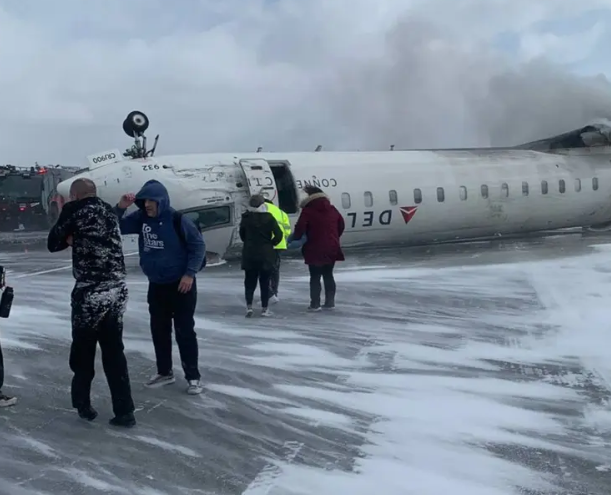 Toronto plane crash: Expert points to pilot overcorrection & sudden ...