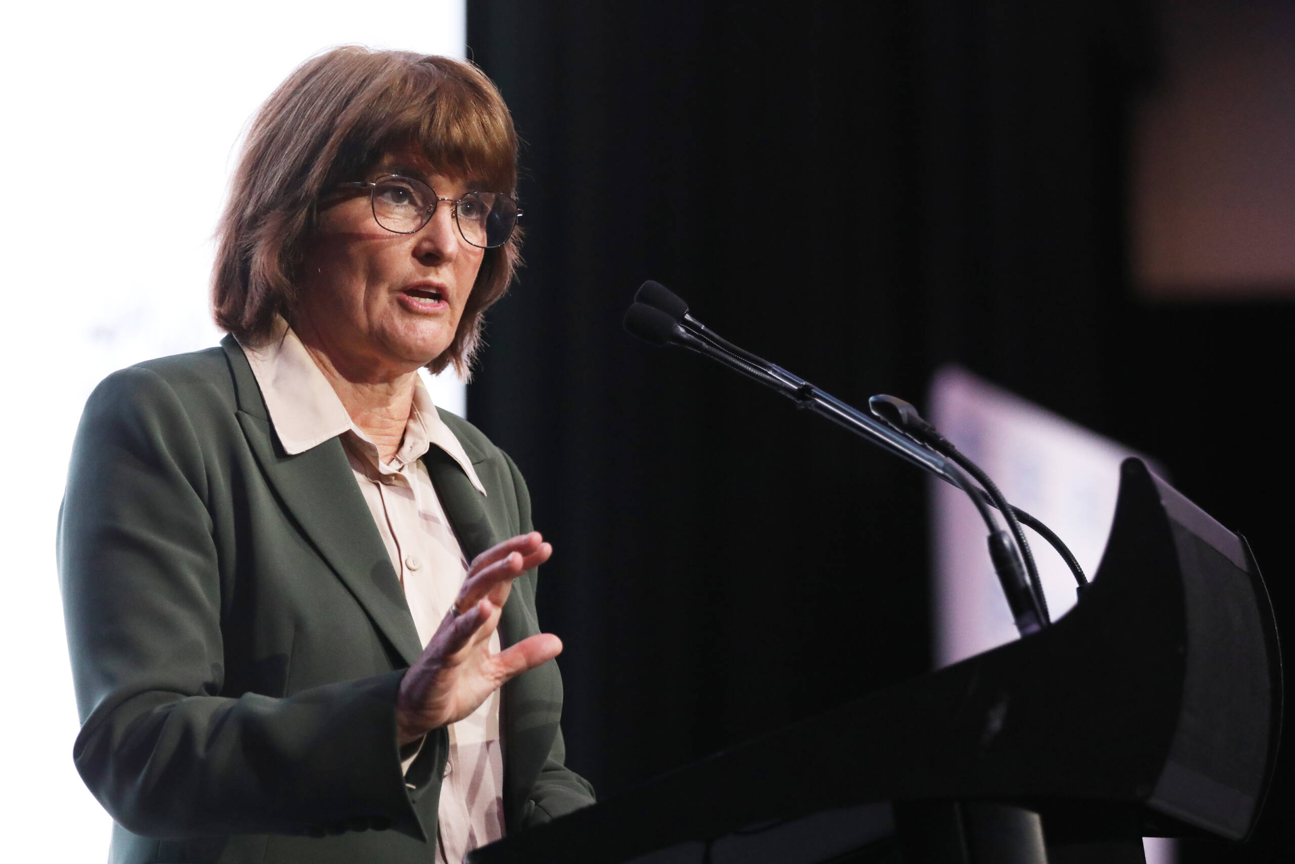 'It's about time': AMP Chief Economist reacts to RBA's latest interest ...